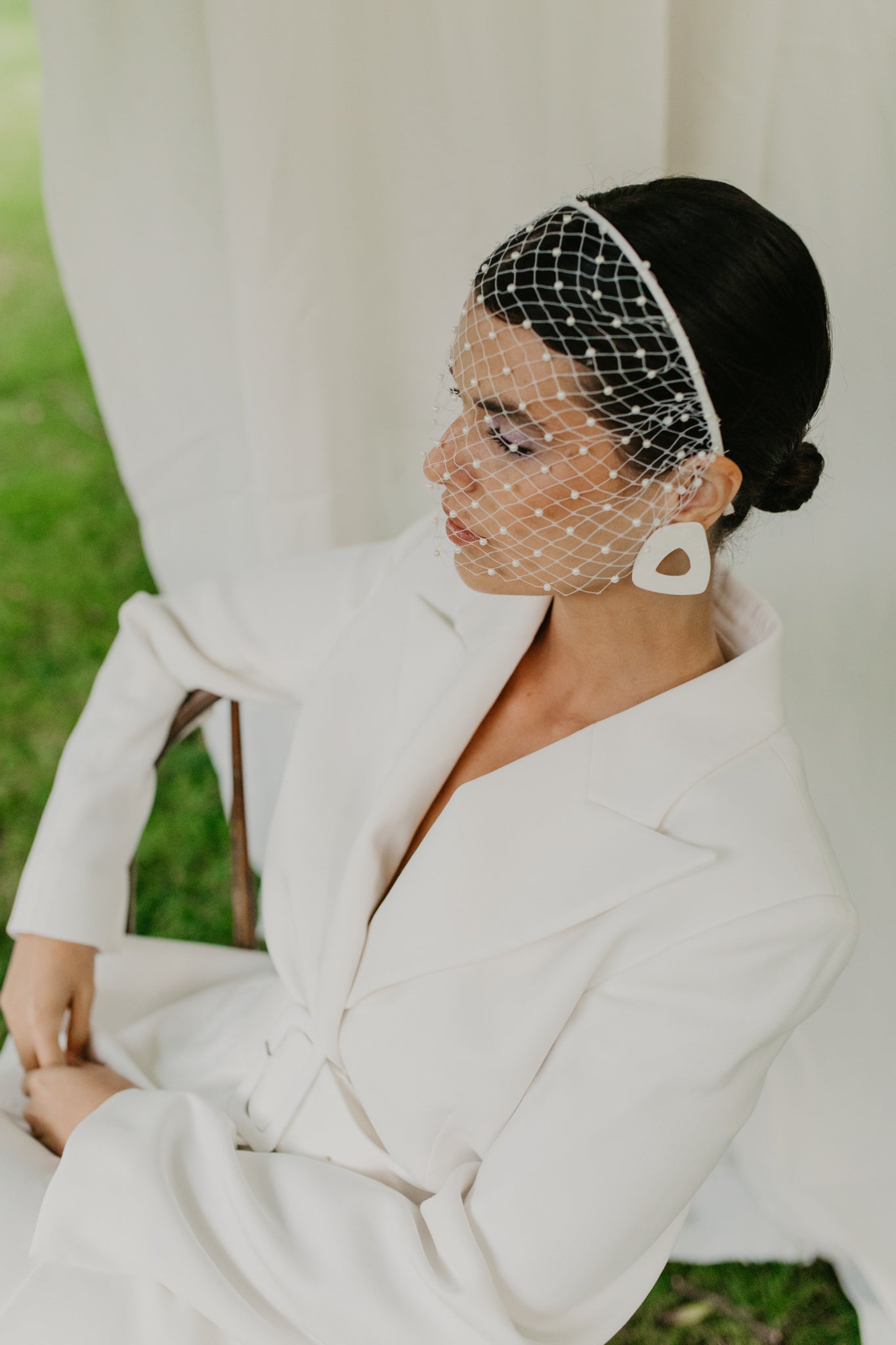 Corner stud bridal – Ellen Debie Ceramics